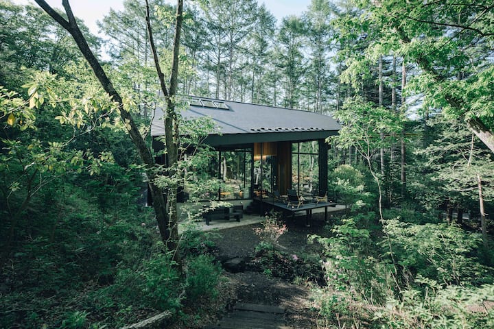 Secluded Forest Villa | Stream, Dog Run | Sauna - Karuizawa