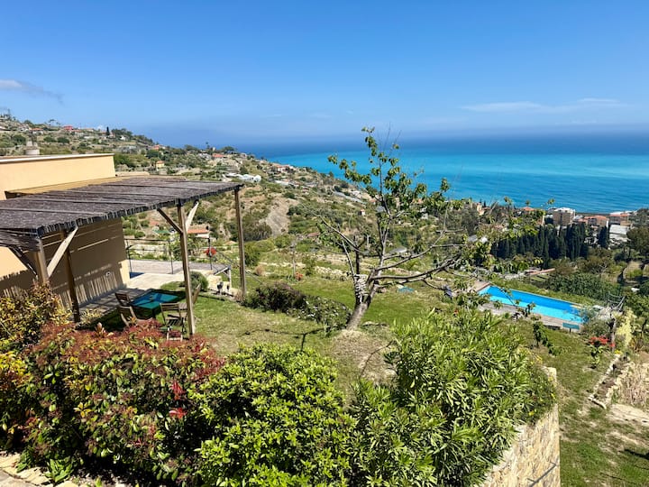 Spectacular Sea View Studio W/garden And Pool Area - Bordighera