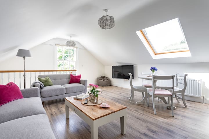 Mattella Loft - Ballymena
