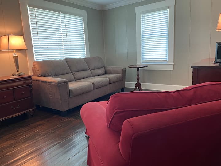 The Redbird: Close To Downtown & Crmc Hospital - General Coffee State Park, Nicholls