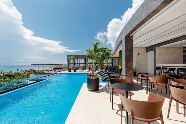 Playa Oceanview Stay | Rooftop Pool | Near 5th Ave - Riviera Maya