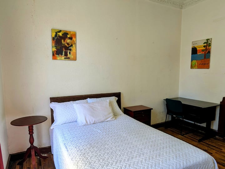 Private Room In Old Remodelated House - Quito