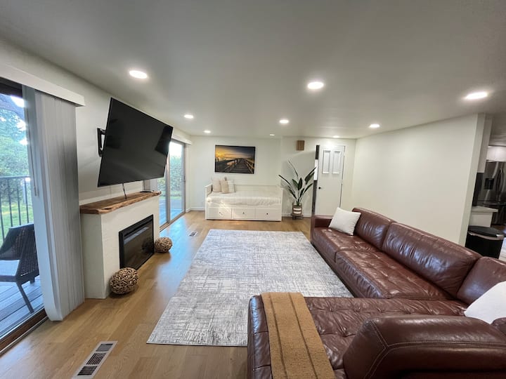 Home Nestled In Peaceful Forest Of Waldport - Waldport, OR