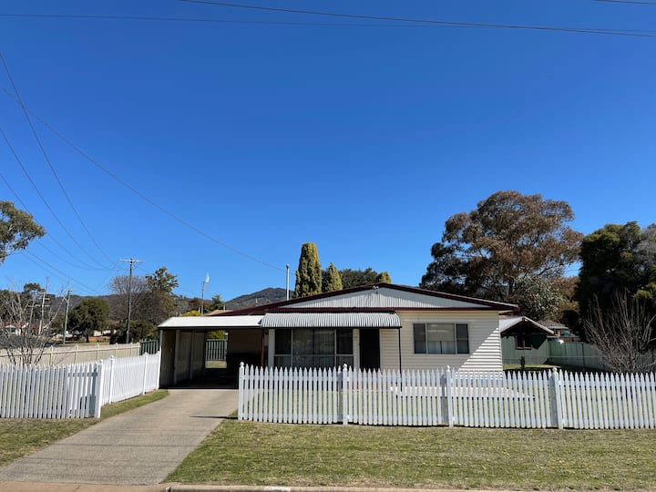 Comfortable 2-bedroom Home “Rest Easy Mudgee” - Mudgee
