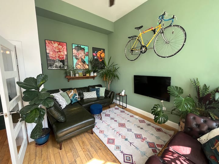 Bright And Unique 2 Bedroom Flat At Leith Shore. - Edinburgh