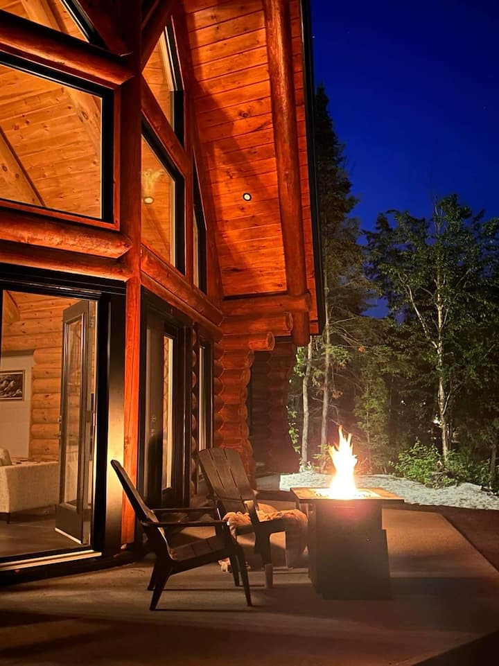 Domaine De La Pointe Aux Fraises - Alma, QC, Canada