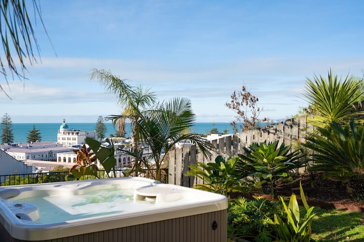 Spa / Sauna / Views / Central Napier - 內皮爾