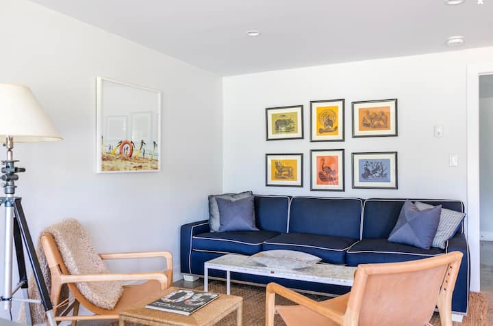 Designer Catskills Cottage • Creek Access + Hiking - Catskill, NY