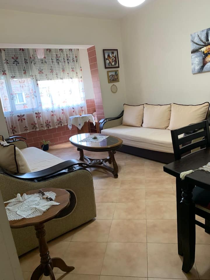 The Peaceful Corner Apartment - Cozy And Homely - Vlorë