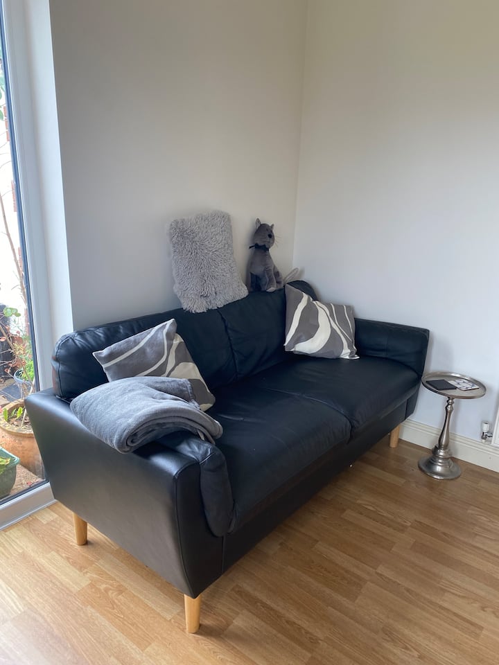 Fantastic Location Private Annex 2 Bed/shower Room - Carmarthenshire