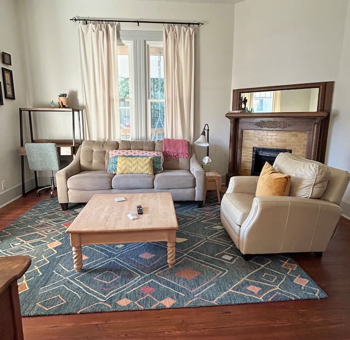 Close To Downtown, Updated 1 Bed/1 Bath-apt #1 - Macon, GA