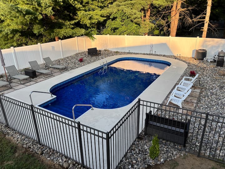 Serenity-saratoga Heated Pool, 5 Bedrooms, 8 Beds - Saratoga Springs, NY