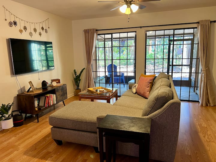 Chill Quiet Space - 게인즈빌