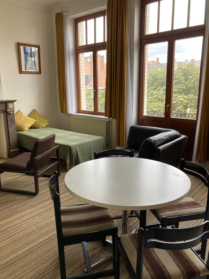 Logement De 2 Chambres Près De Tour Et Taxis - Koekelberg