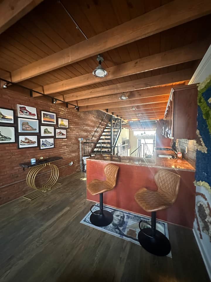 Rustic Modern Loft /Central Baltimore - Baltimore, MD
