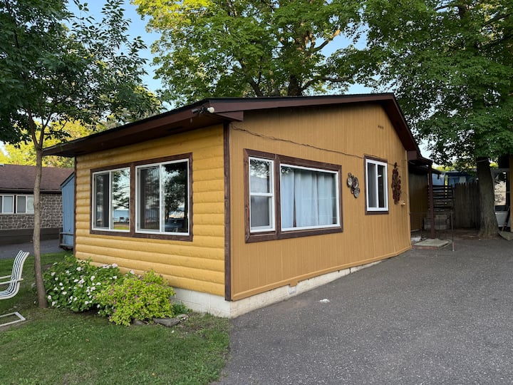 Small Beautiful Lake House - Mille Lacs Kathio State Park, Onamia