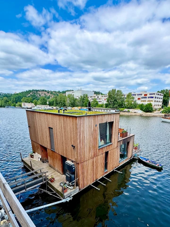 One Of The Kind Prague Houseboat Experience +Boat - Prague