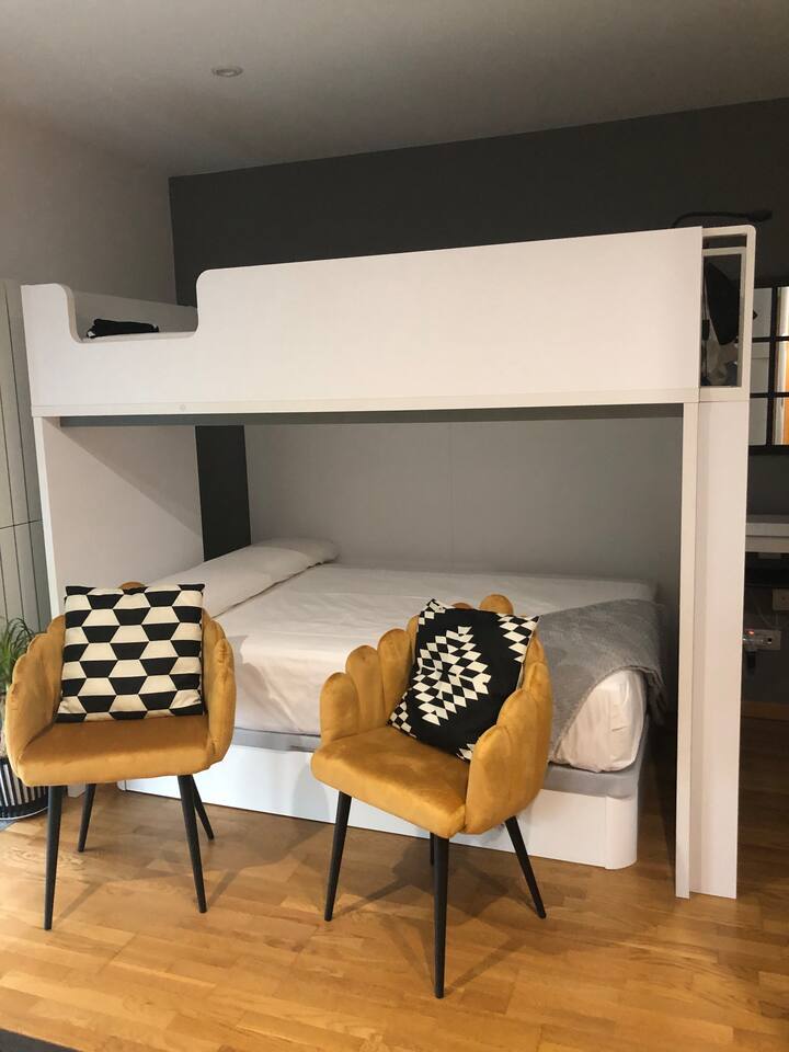 Estudio De Diseño Con Terraza Y Piscina En Baiona. - Baiona