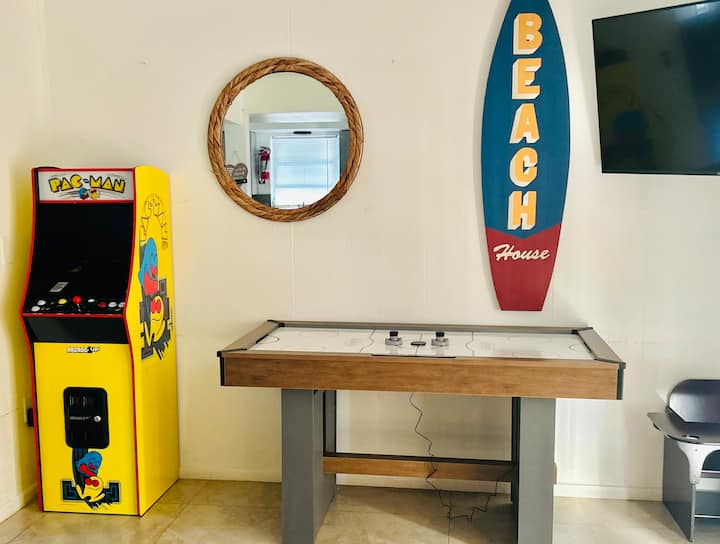 Kids Stay -10 Cruise Guests-arcade-air Hockey-toys - Davie, FL