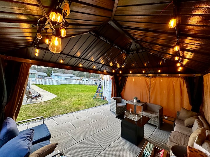 The Cozy Kelowna Suite - 3bds W/ Large Patio & Bbq - Kelowna