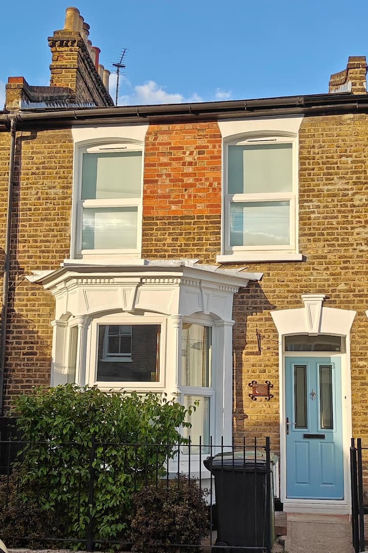 3br House W/ Garden & Free Parking - Se London - London