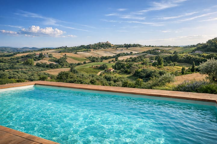 Chalet Con Piscina "Il Girasole" Relax In Campagna - Marche