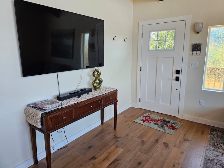 Ocean View Home With Hot Tub & Fenced Yard - Mendocino, CA