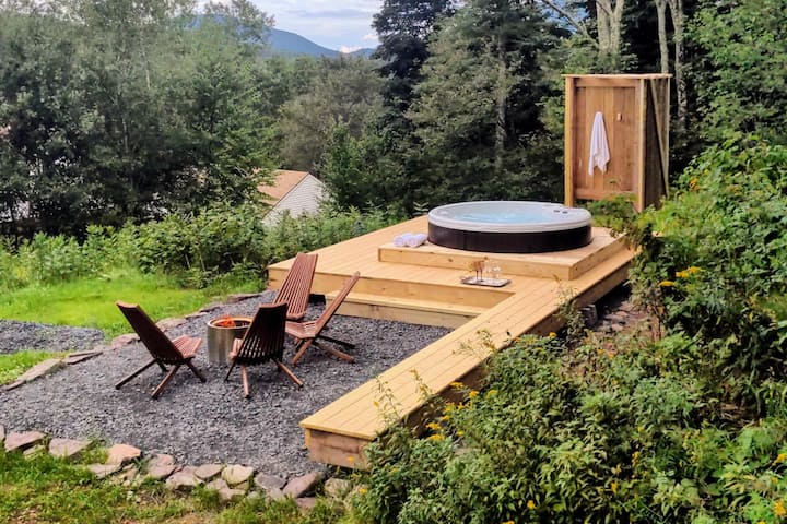 Peaceful Designer Farmhouse~hot Tub~sunset Porch - Roxbury, NY