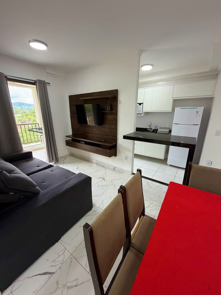 Apartamento Com Piscina E Garagem - Caraguatatuba