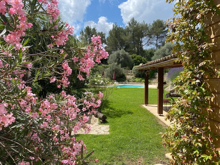 Gite De Charme Au Calme Avec Piscine Et Jacuzzi - Tourrettes-sur-Loup