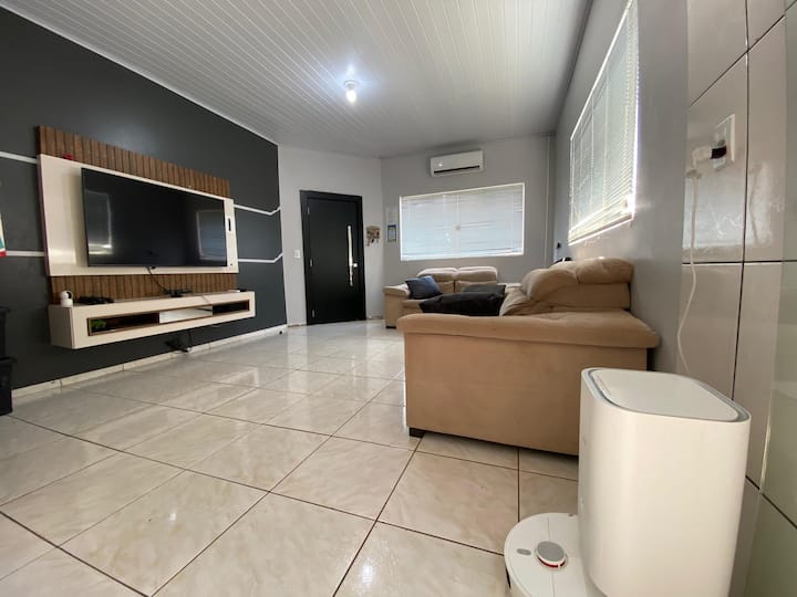 Casa Aconchegante Com Estacionamento Incluso - Foz do Iguaçu