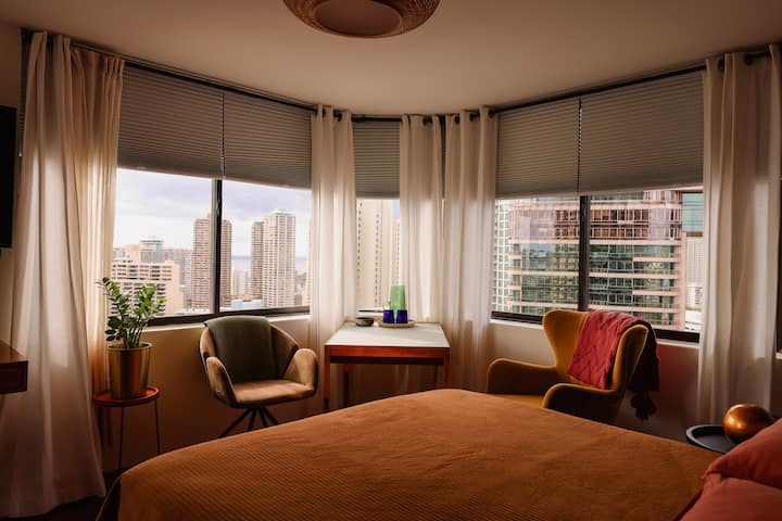 Panoramic Ocean View Apartment. No Resort Fees. - Honolulu