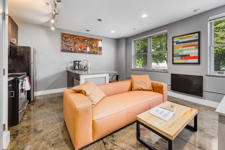 The West End Flats • Downtown • Free Parking - Roanoke, VA