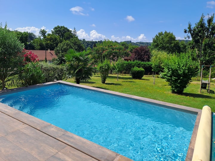 Agréable Maison De Vacances - Beaulieu-sur-Dordogne