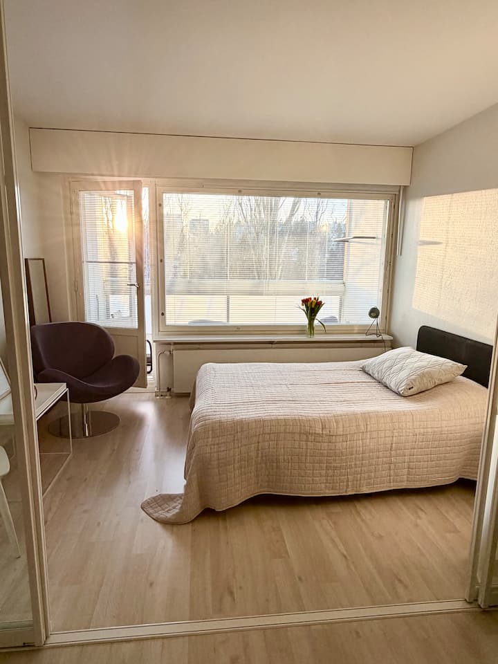 Kaunis Minimalistinen Asunto Juna-aseman Vieressä - Järvenpää