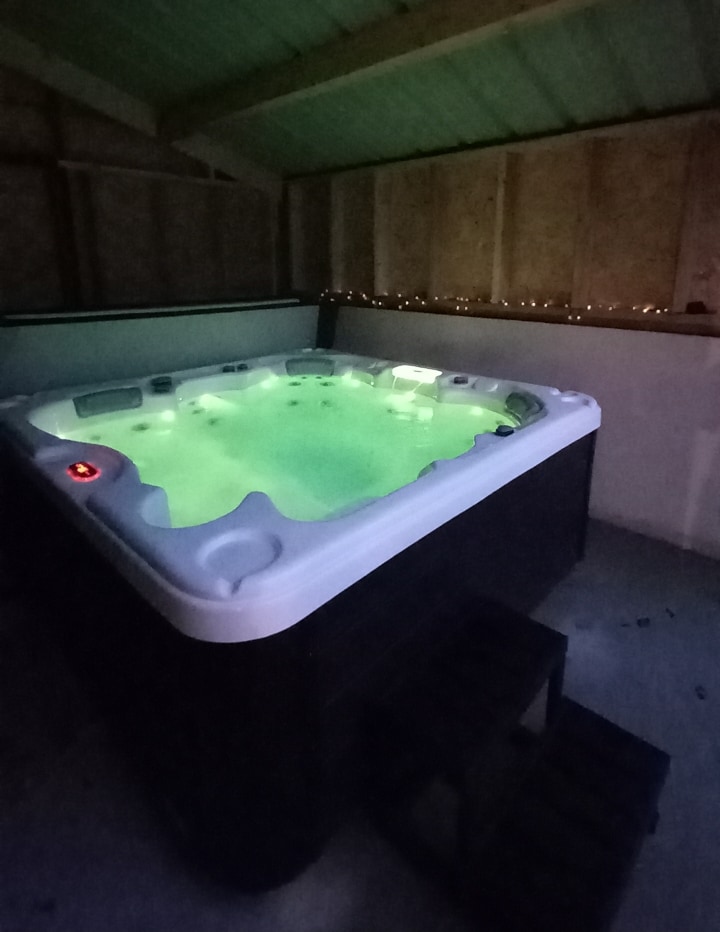 Ô Ty Colibri - Gîte avec Jacuzzi - Maisons à louer à Sérent, Bretagne ...