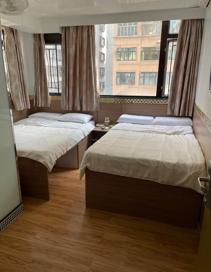 509 四人貴賓房，交通方便，位於中心，機場直達，15分鐘步行到西九龍站 - Sheung Wan