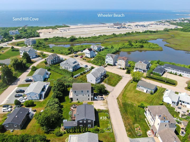 Large House, Steps From The Beach - Narragansett, RI
