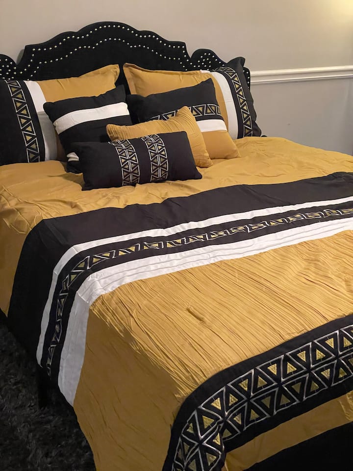 Modern Convenient Spot To Enjoy & Relax! - Alpharetta, GA