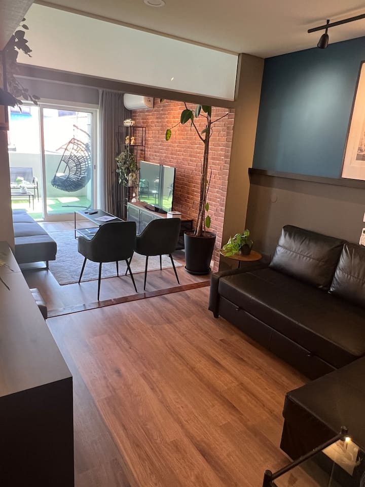 Estilo Industrial E Metro, Próximo à Praia - Matosinhos