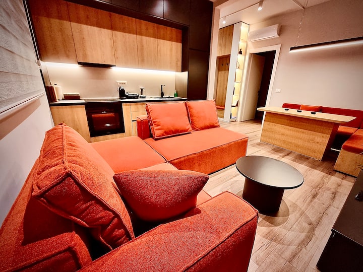 Bejler "Like At Home" Apartment, Block Area - Tirana