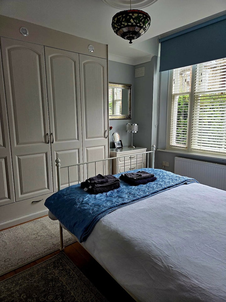 '11 Clarendon Terrace' - Ground Floor Apartment - Norwich Airport (NWI)