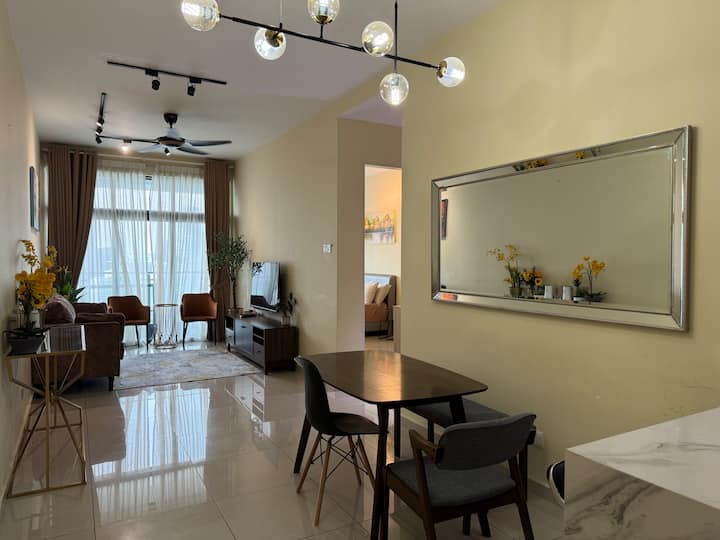 Stunning Klcc View Balcony With Netflix And Wifi - Kuala Lumpur