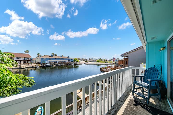 Hip Nautic Hideaway 
1bdrm Condo W/boat Dock! - Corpus Christi, TX