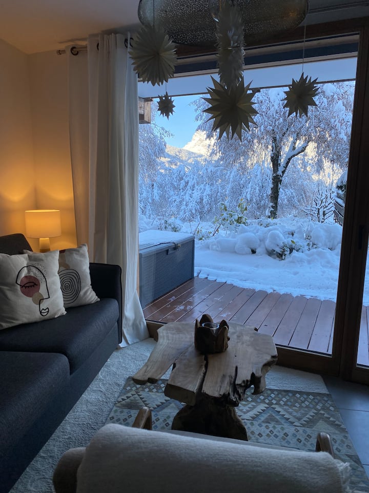 Wonderful Chalet-apartment: 2 Bedrooms With Garden - Les Houches