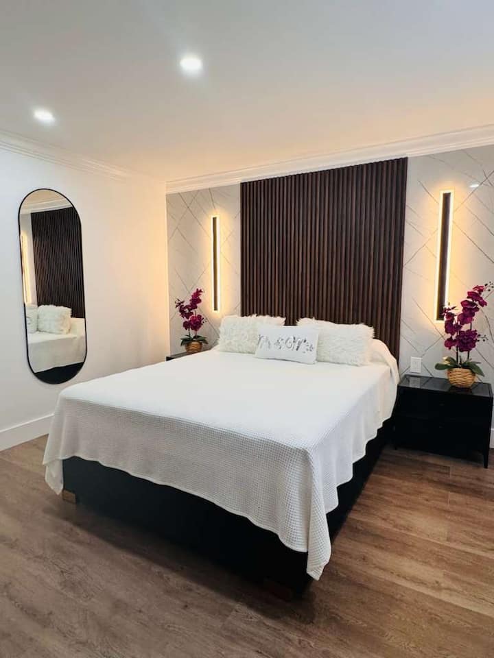 Hermosa Suite A 4 Millas Del Aeropuerto De Miami - 邁阿密