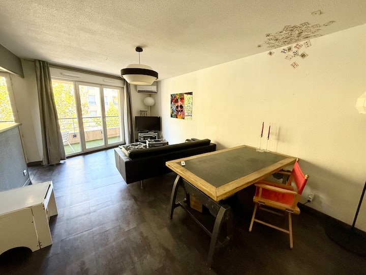 Apparentement Balcon Et Parking - Lyon