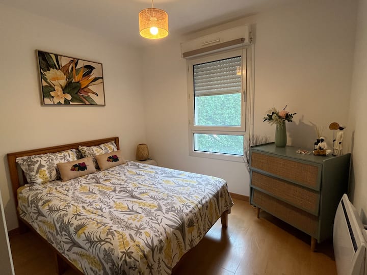 Une Agréable Chambre Avec  Salle De Bain Privée - Cannes