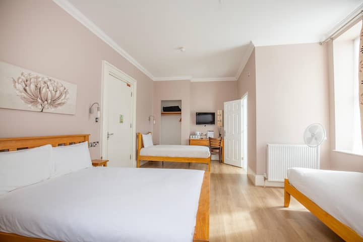 Marlborough Hotel- Quad Family - Norwich