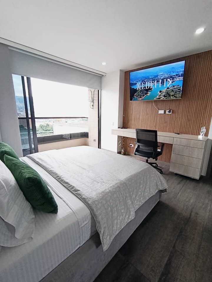 Excelente Ubicación- Class 48 - Sabaneta